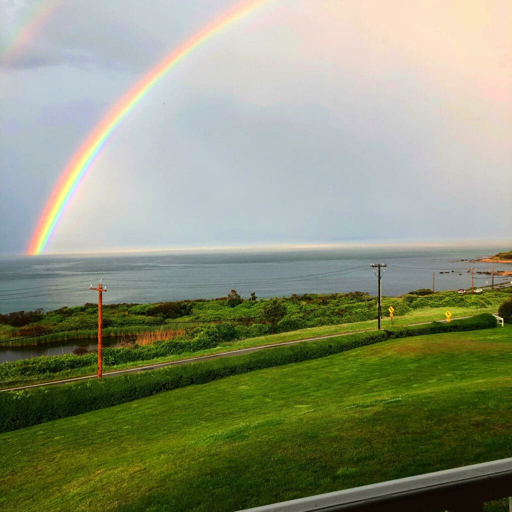 The Spring House Hotel - Rooms & Rentals - Waterfront Block Island Hotel